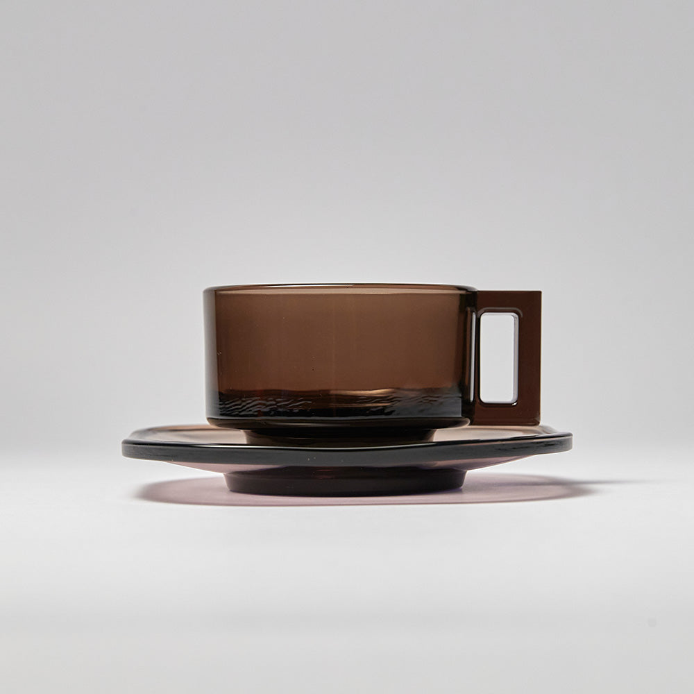 ARNO GLASS Cup & Saucer - Smoke – VAKT.